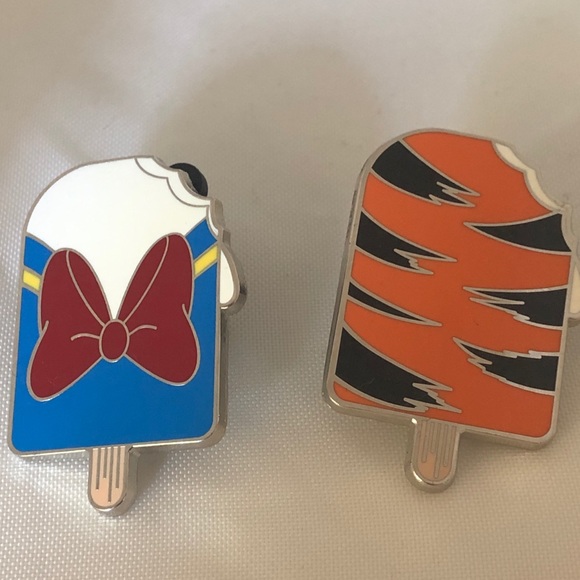 Disney | Accessories | Disney Ice Cream Treat Pins Donald And Tigger ...